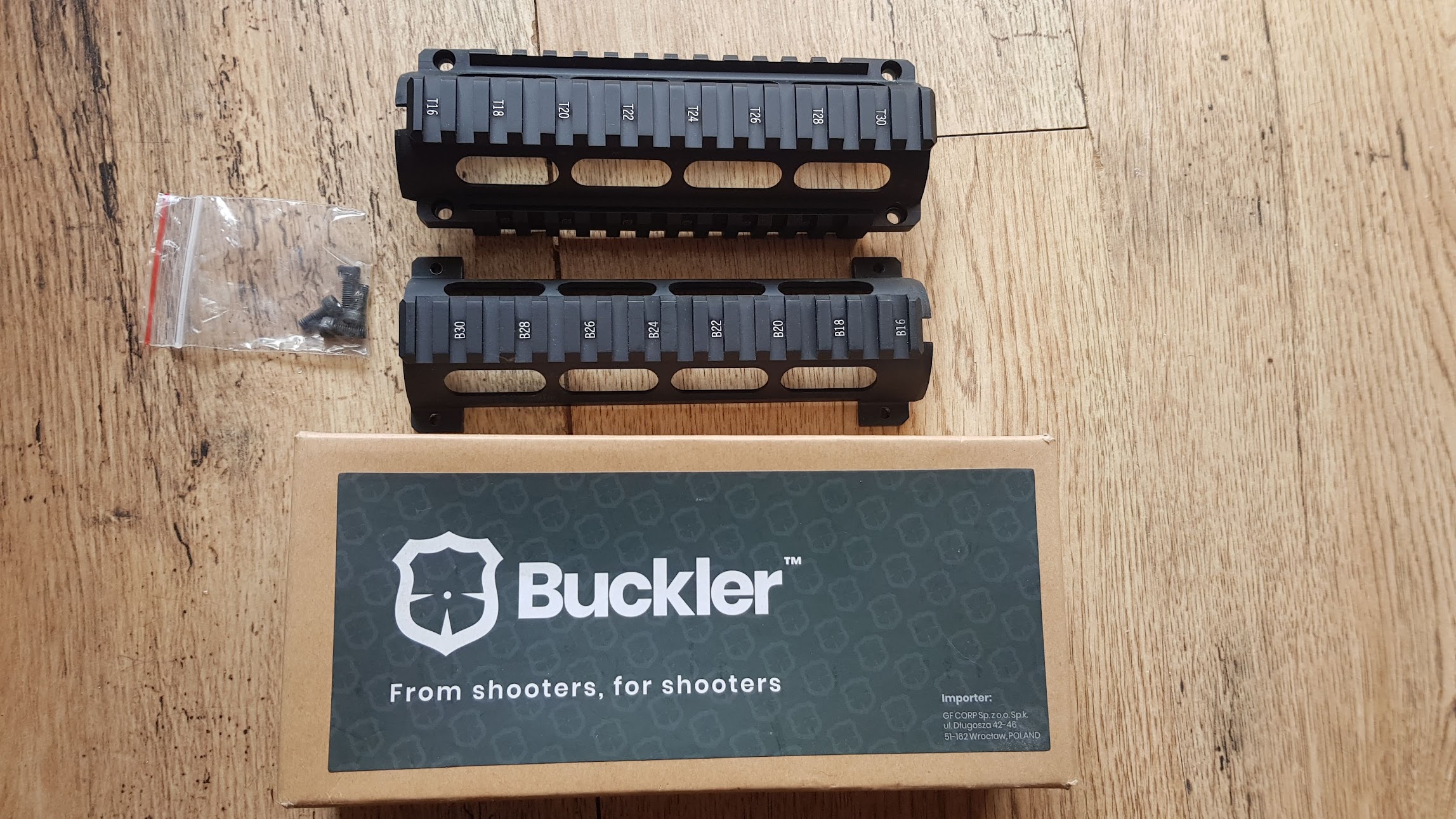 Sprzedam: Zespół szyn picatinny AR15 Carbine- Buckler / Giełda ASG ...