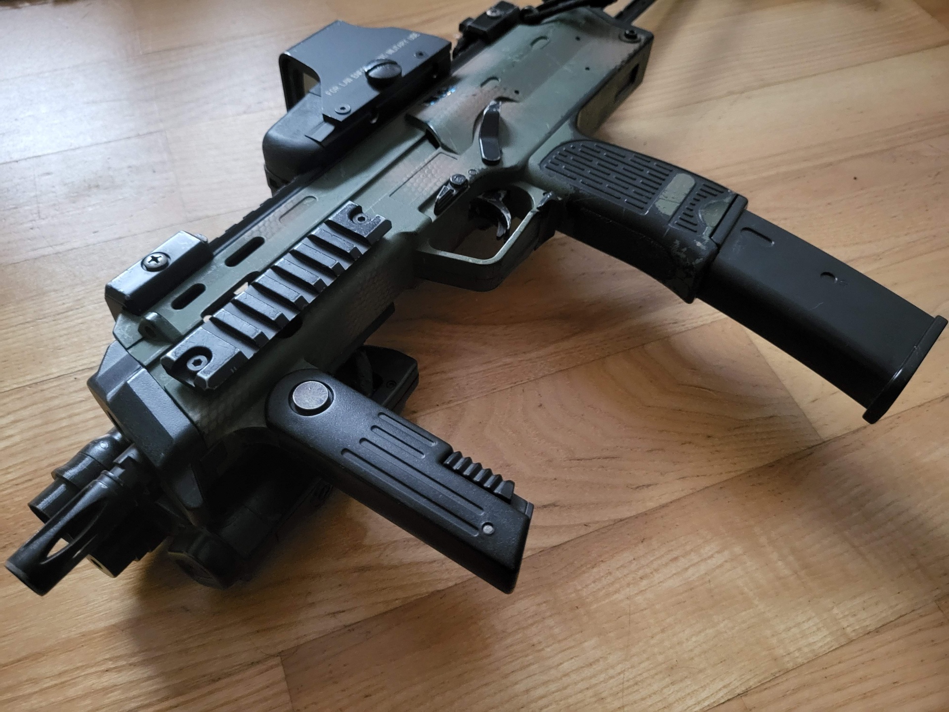 Sprzedam: MP7 WELL R4 AEP magazynki bateria / Giełda ASG - repliki asg ...