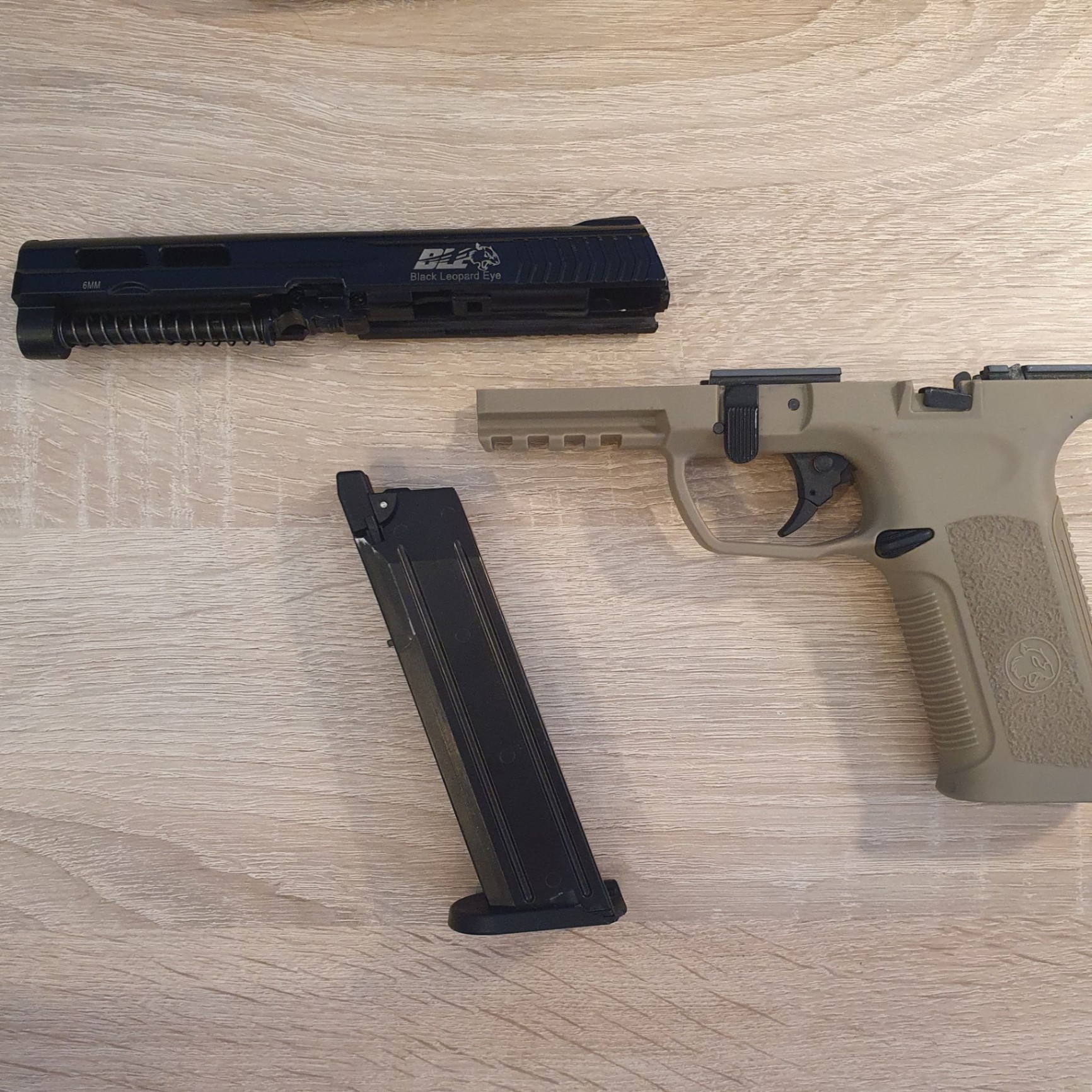 Sprzedam: Pistolet GBB ICS BLE XAE - czarny/tan (ICS-02-019060) G ...
